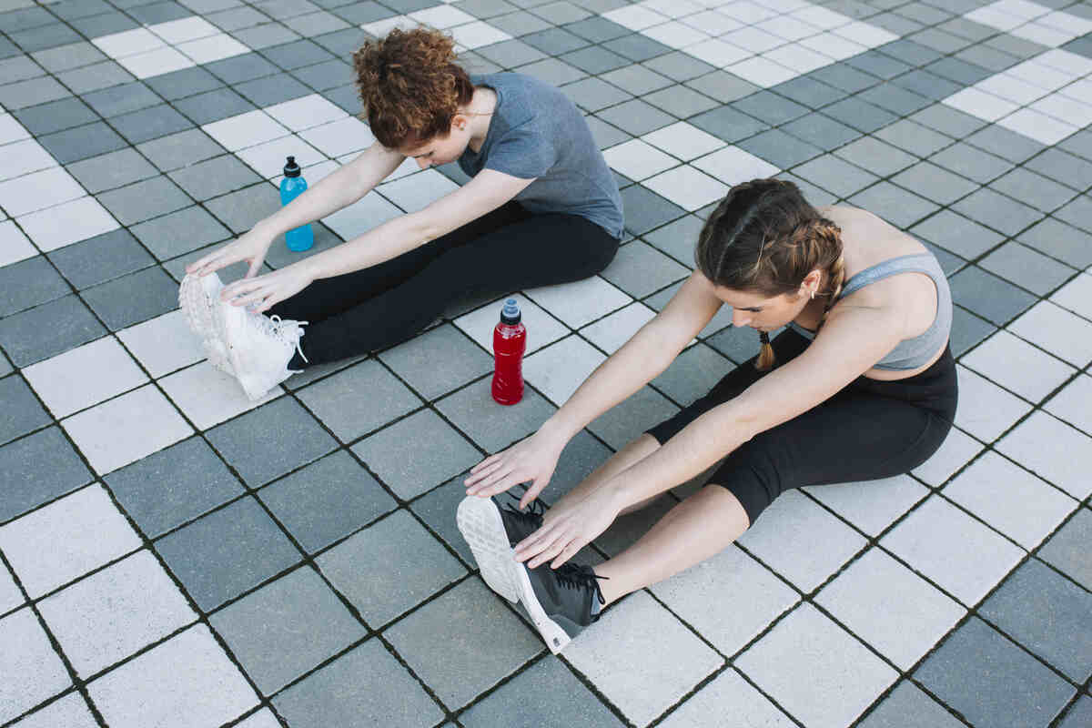 Fire Hydrant Exercise: Benefits, Proper Form, And Best Variations For ...